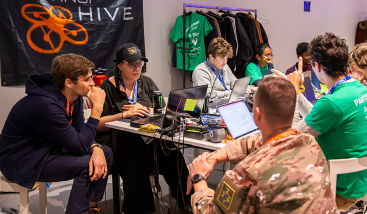 Drone Defense Hackathon: DaVinciHive, LéoFly, DaVinciBot, and Proteus ...